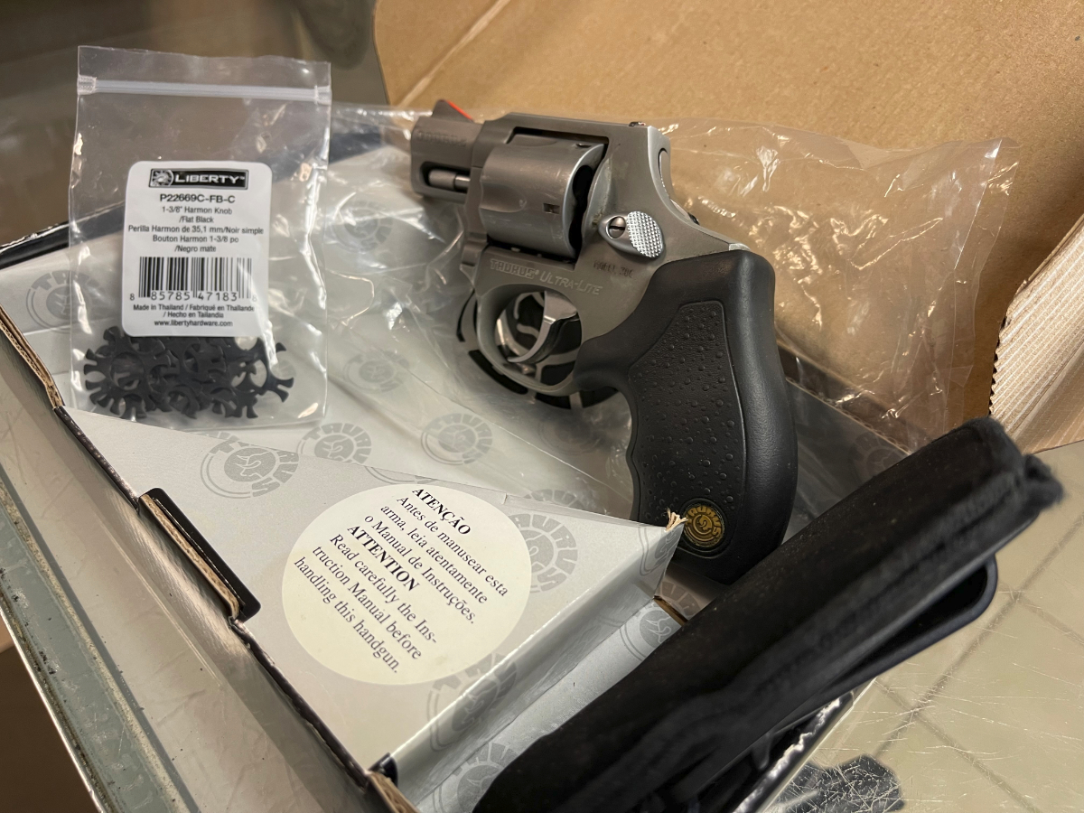 Taurus Model 380 Ultra Lite 5 Shot Revolver 1.75 Inch Barrel Moon Clips ...