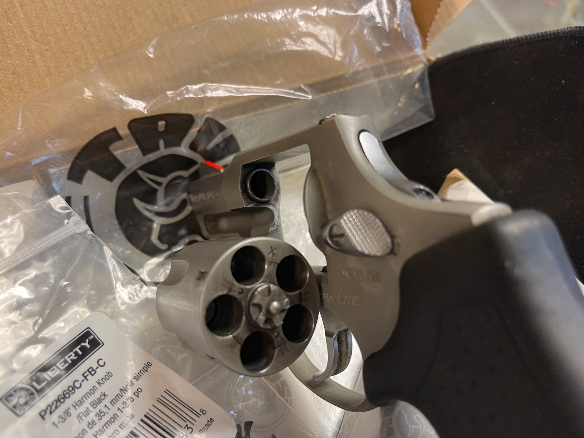 Taurus Model 380 Ultra Lite 5 Shot Revolver 1.75 Inch Barrel Moon Clips ...