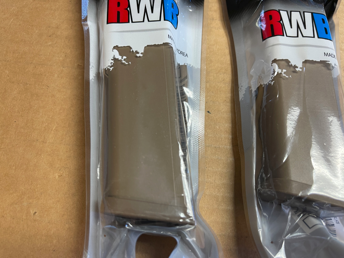TWO RWB MAG GLOCK 17 9MM 17RD STEEL LINED TAN Top quality new magazines ...