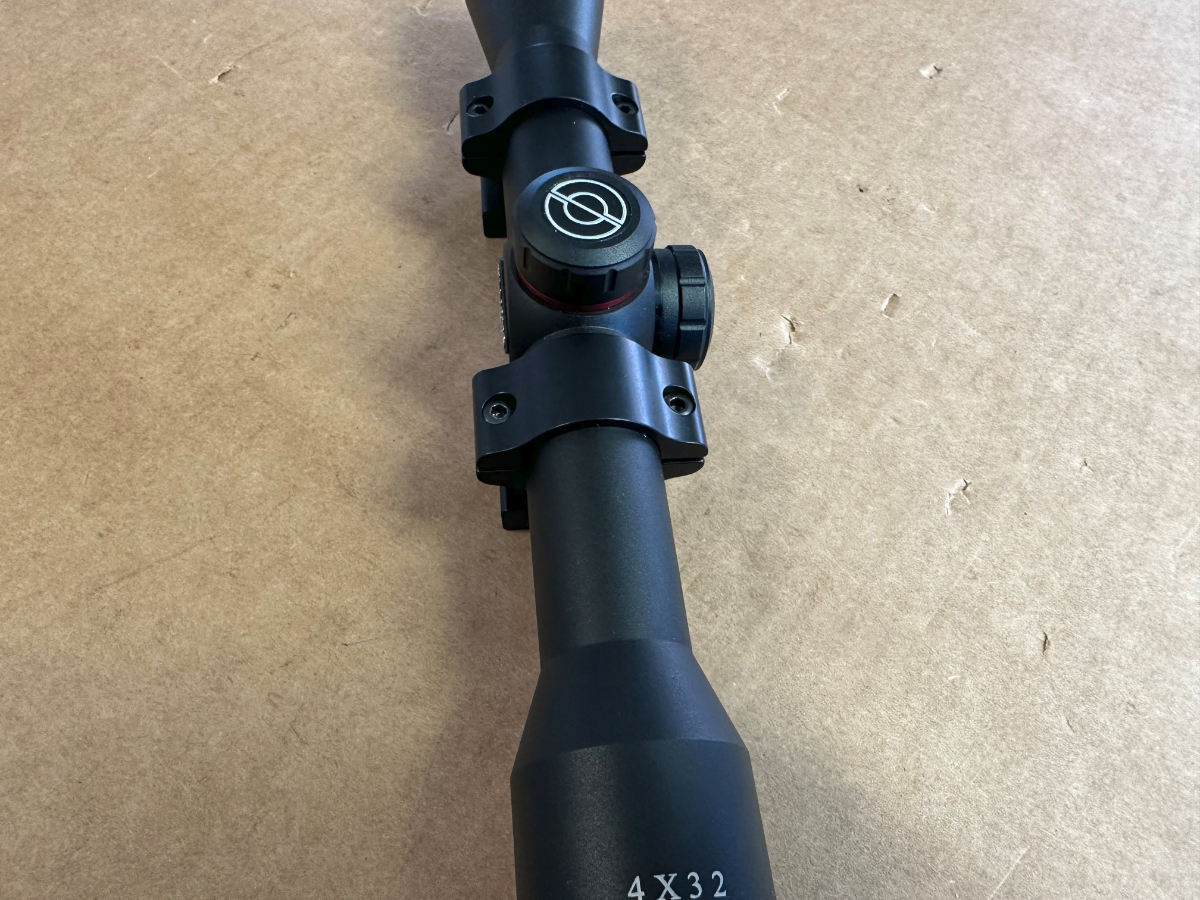 Simmons 22 Mag 4x32 Rifle Scope With Rings Excellent Condition Nice ...