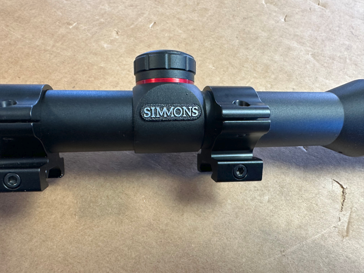 Simmons 22 Mag 4x32 Rifle Scope With Rings Excellent Condition Nice ...