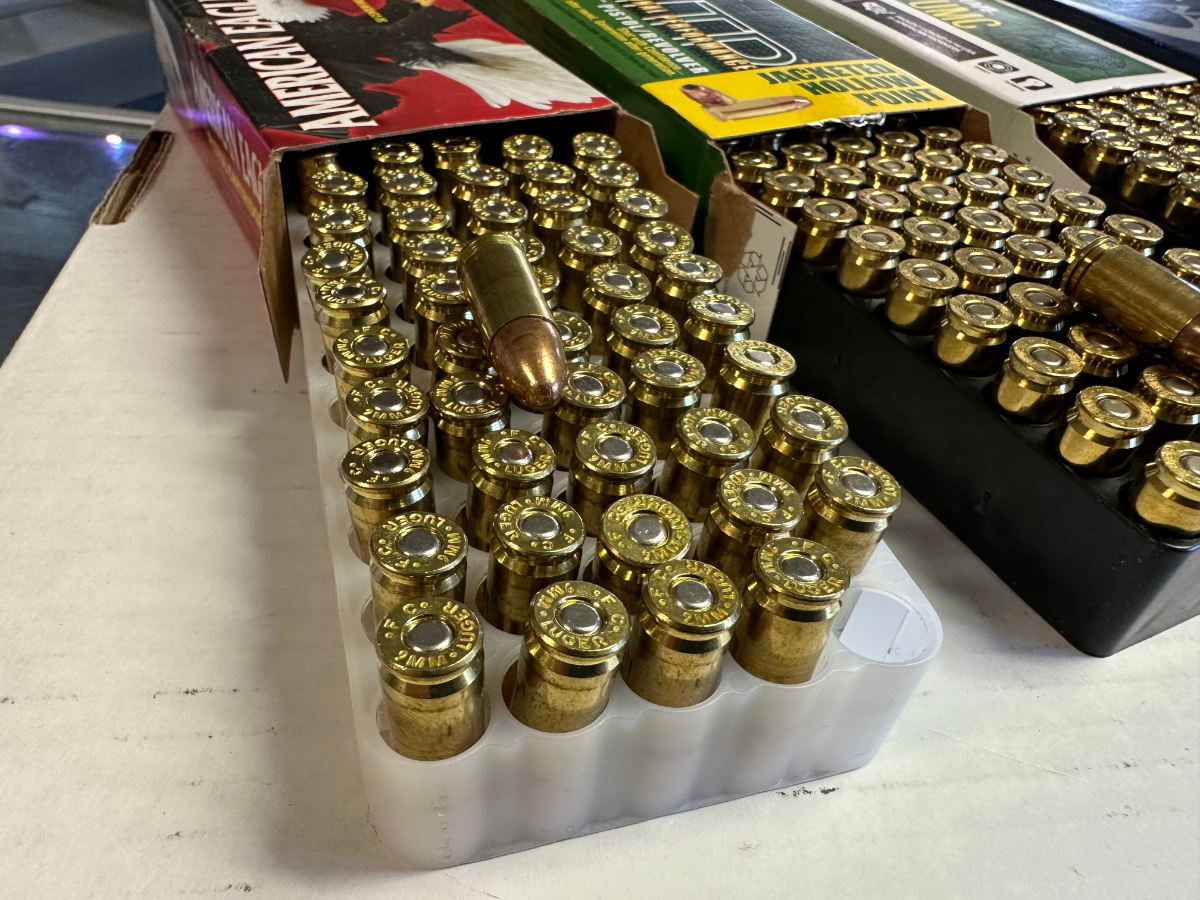 200 Rounds Assorted 9mm Ammunition All New In Boxes Fmj And Hollow ...