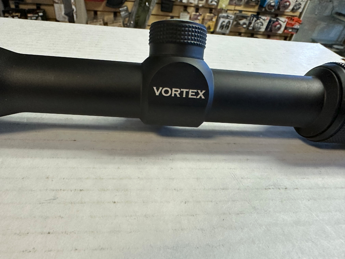 EXCELLENT USED VORTEX OPTICS USA DIAMONDBACK 3-9X40 RIFLE SCOPE NICE 17285565 - GunAuction.com