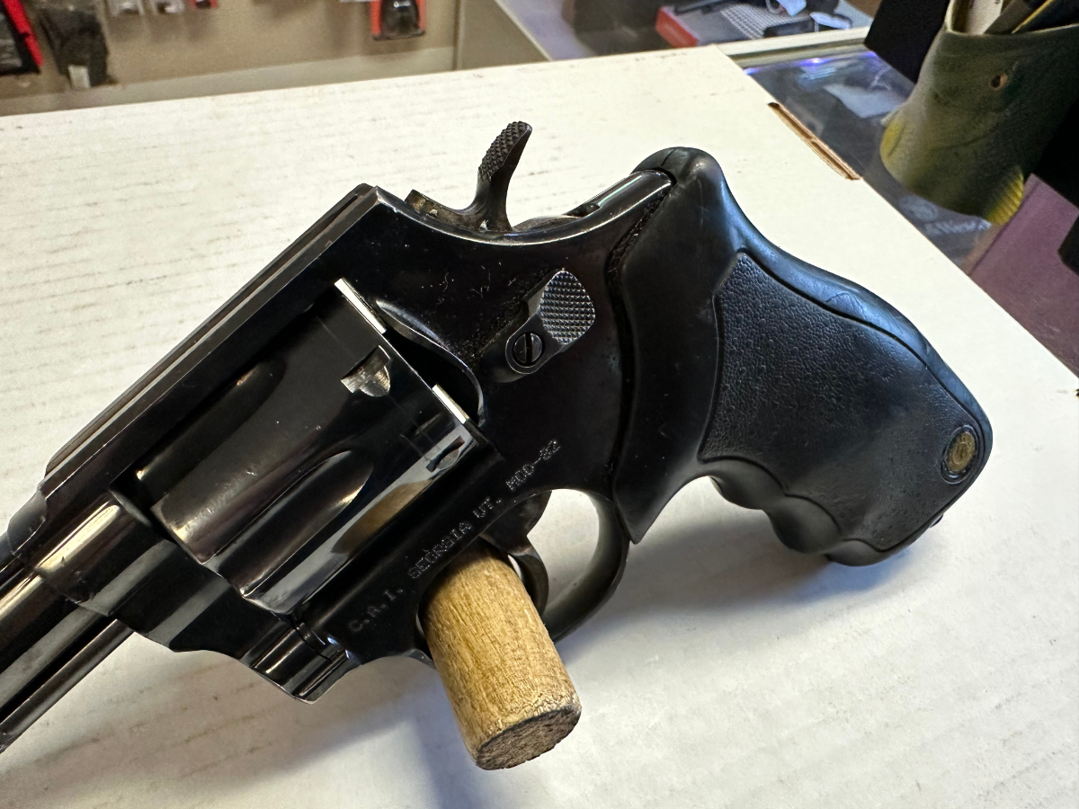 Taurus Model 82 6 Shot Revolver 4 Inch Barrel Blued Finish Good ...