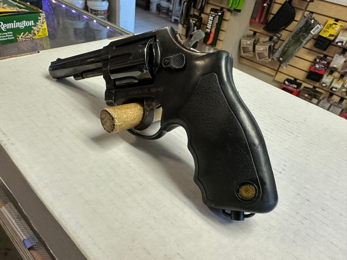 Taurus Model 82 6 Shot Revolver 4 Inch Barrel Blued Finish Good ...