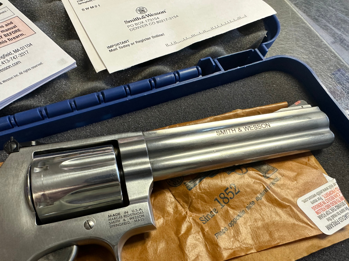 Smith & Wesson Model 686 Plus 6 Inch Barrel & 7rd Cylinder Stainless ...