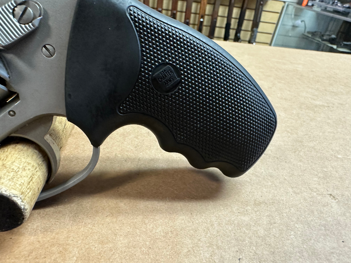 Charter Arms MODEL UNDERCOVER 5 SHOT REVOLVER 2 INCH BARREL RUBBER ...