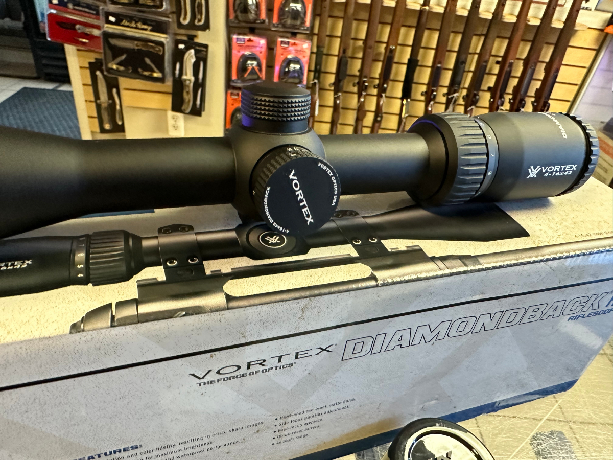 VORTEX DIAMONDBACK HP 4-16X42 RIFLE SCOPE WITH LENS COVERS IN EXCELLENT ...