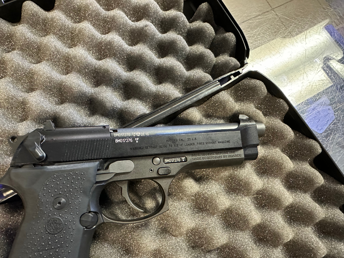 Beretta Model M9 Semi-Auto Pistol 4.9 Inch Barrel 15+1 Magazine ...
