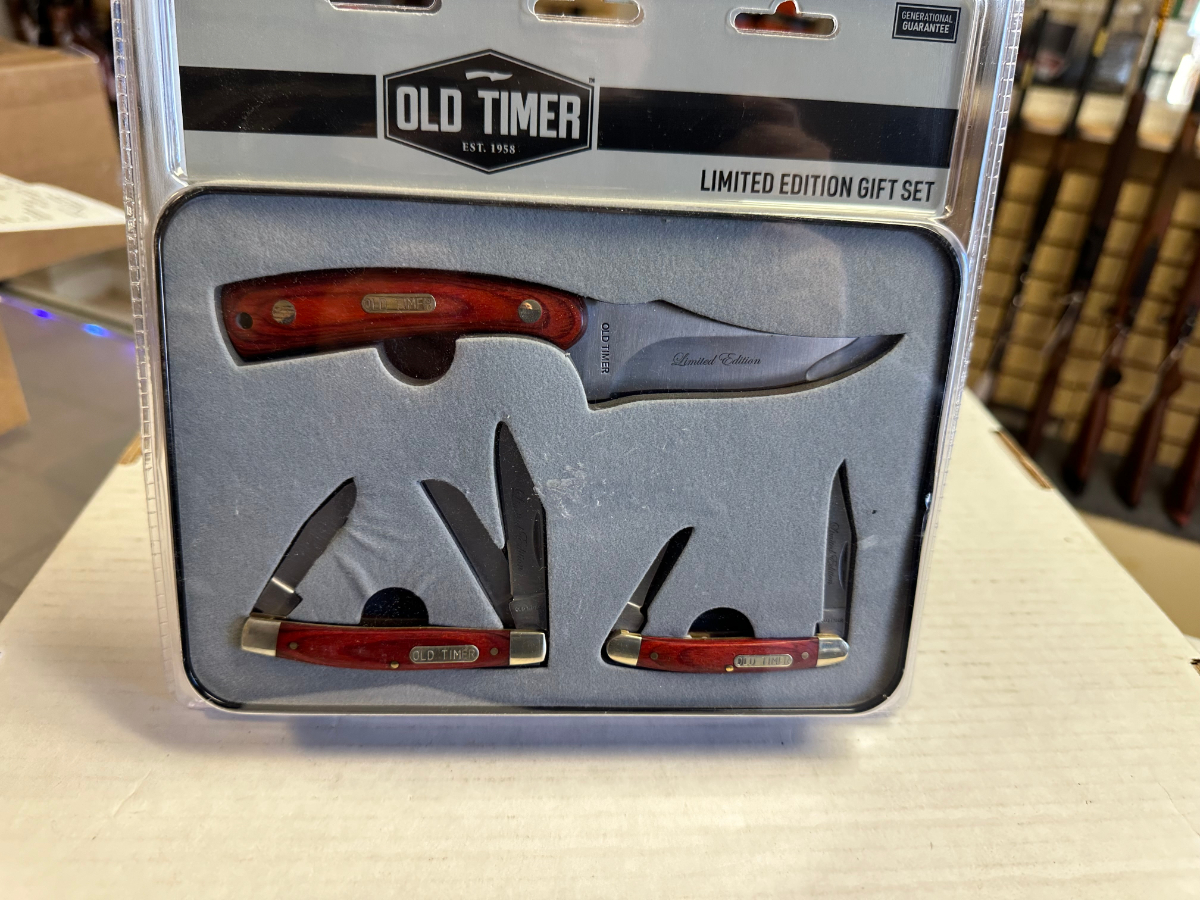 New Schrade Uncle Henry 3 Piece Old Timer Collectible Tin Knife Set ...