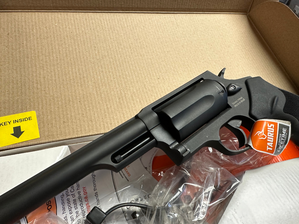 Taurus Judge 45 Colt (LC) Caliber or 2.50" 410 Gauge with 6.50" Barrel ...