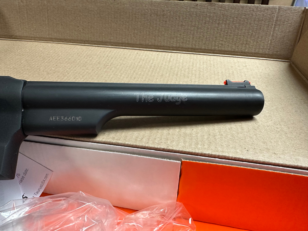 Taurus Judge 45 Colt (LC) Caliber or 2.50" 410 Gauge with 6.50" Barrel ...