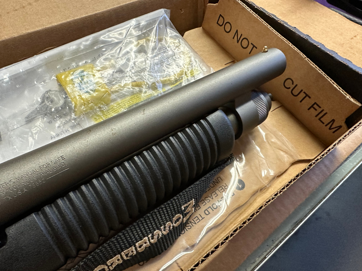 Mossberg Shockwave 590 Raptor 14 Inch Barrel 12 Gauge Pump Action ...
