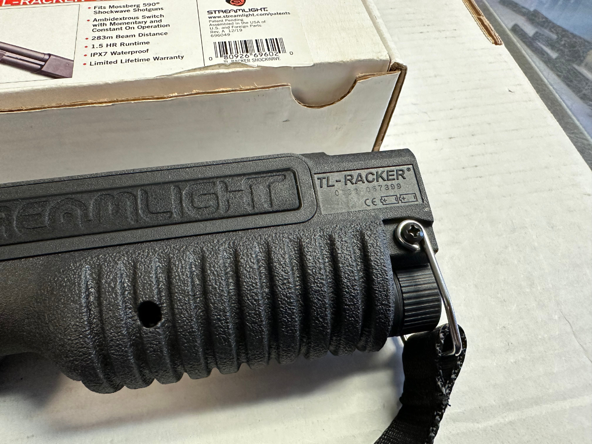 Streamlight TL-Racker Shotgun Forend Light Mossberg 500/590 1000 Lumens ...