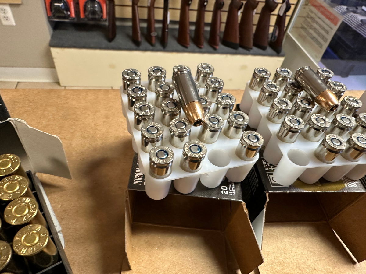 233 ROUNDS ASSORTED RIFLE AND PISTOL AMMUNITION ALL NEW IN BOXES ...