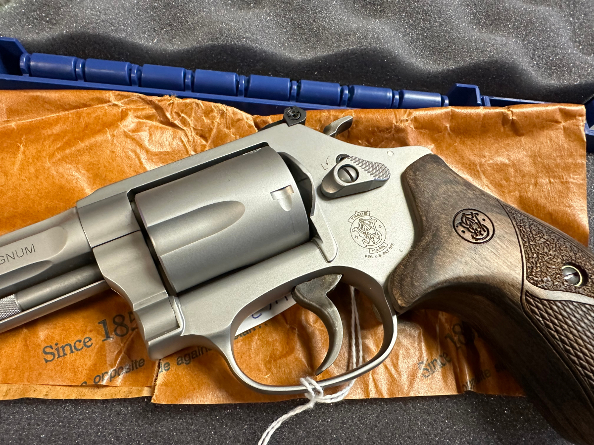 Smith & Wesson Model 60 Performance Center Pro 5 Shot 3 Inch Stainless ...