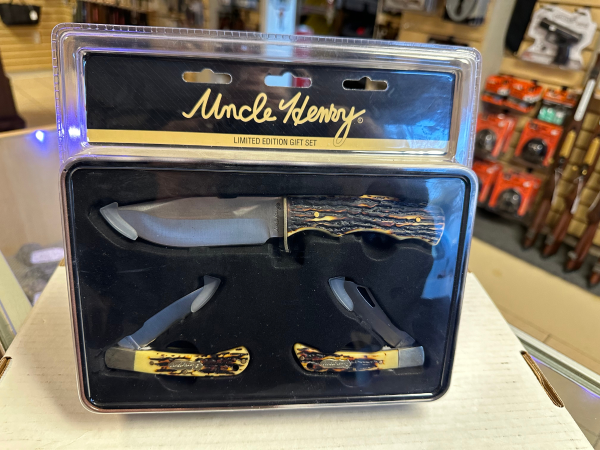 New Schrade Uncle Henry 3 Piece Old Timer Collectible Tin Knife Set ...