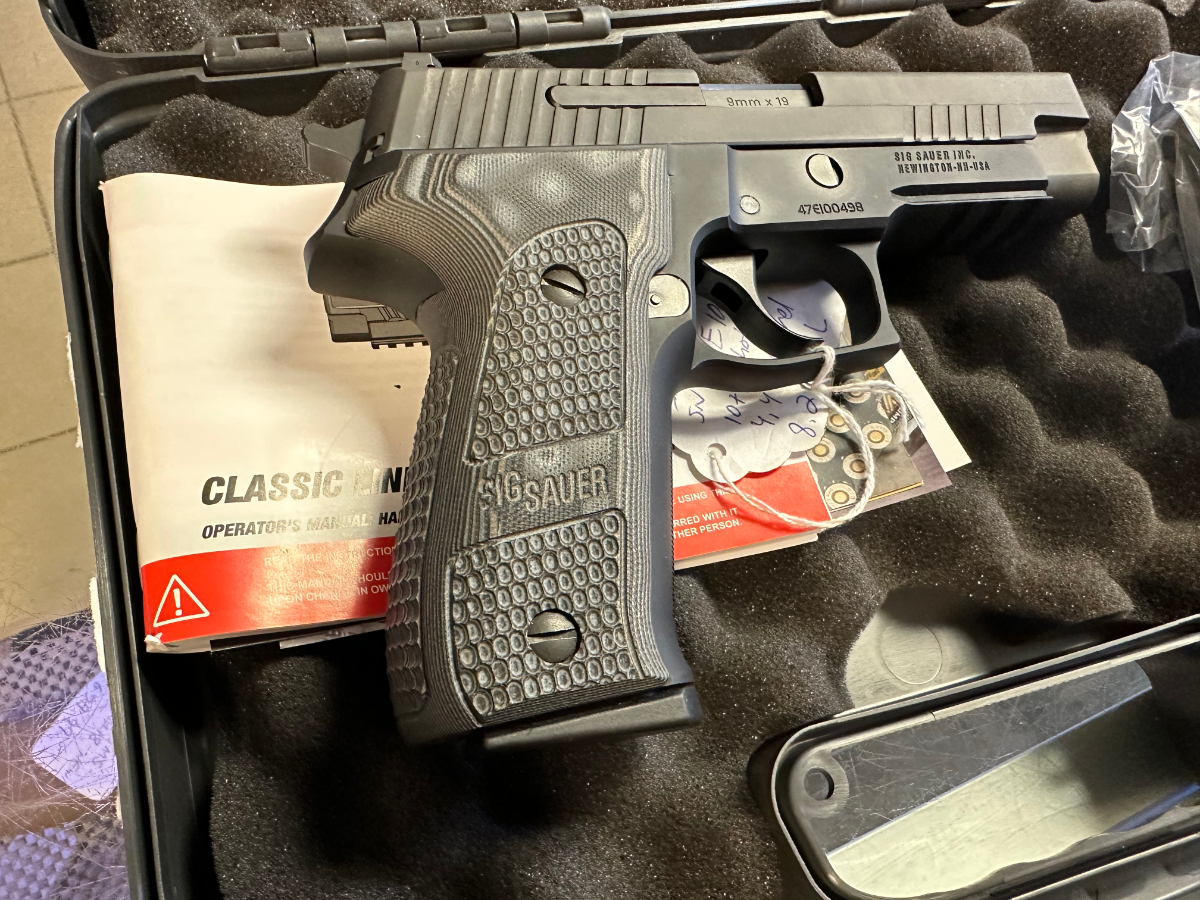 Sig Sauer P226 Extreme Full Size Frame 10+1, 4.40" Black Carbon Steel ...
