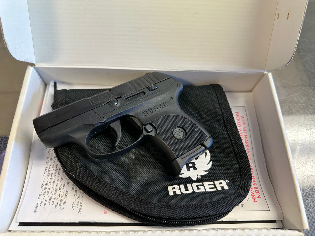 Ruger Model Lcp Semi-Auto Pistol 6+1 Magazine 2.75 Inch Barrel Includes Zipper Pouch And Box ...