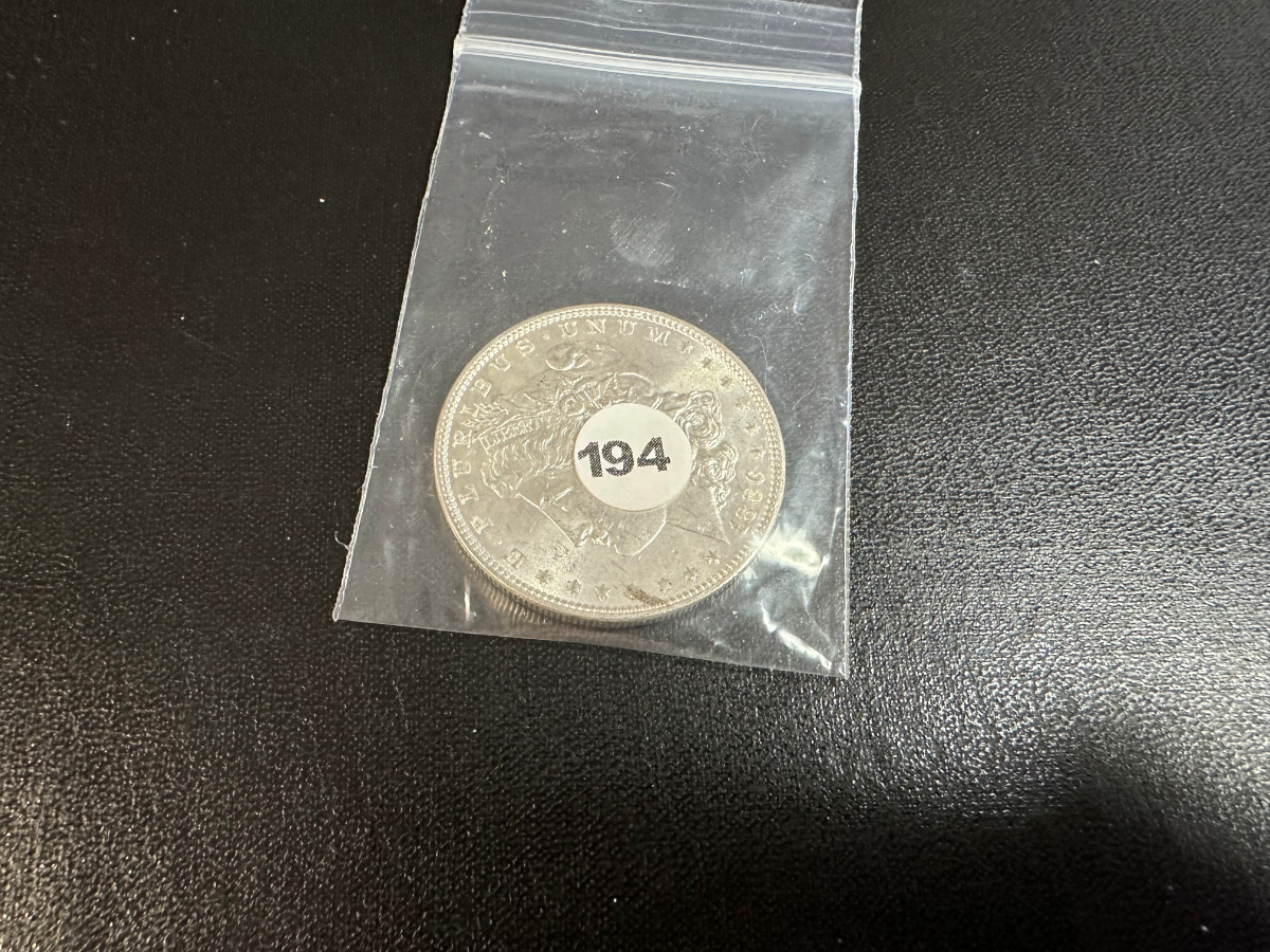 Beautiful 1886 Morgan Silver Dollar In Excellent Uncirculated Condition ...