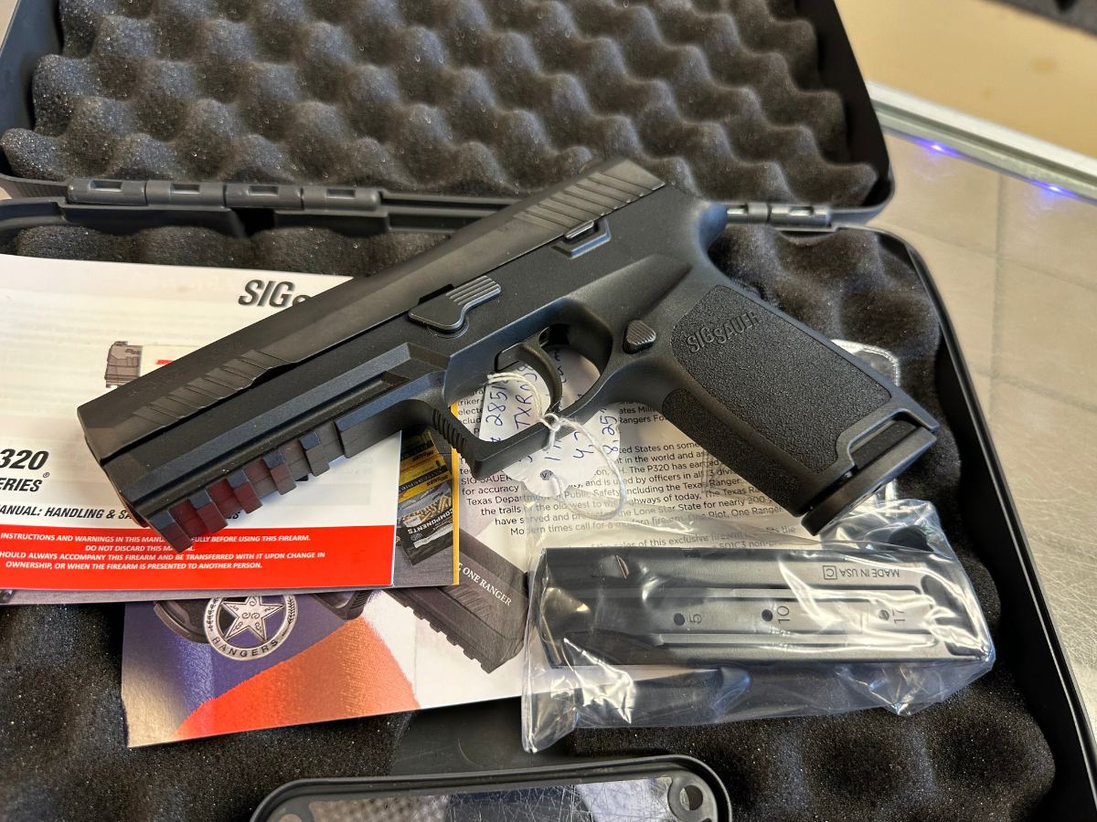 SIG Sauer P320 Texas Ranger 4.7 Inch 17+1 9mm WITH NIGHT SIGHTS AND ...