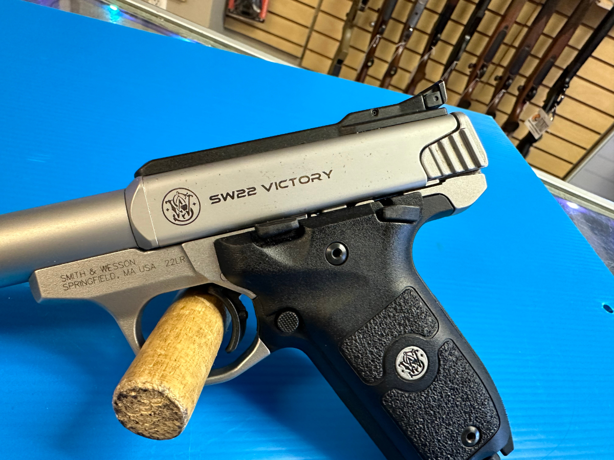 Pictures: Smith & Wesson MODEL SW22 SEMI-AUTO PISTOL 5.5 INCH BARREL 10+1 MAGAZINE STAINLESS ...