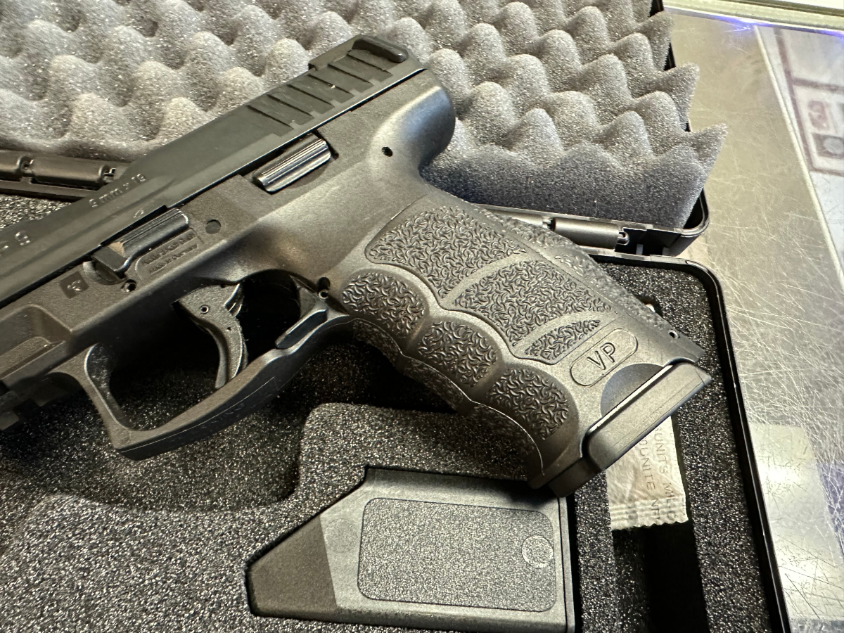 Heckler & Koch MODEL VP9 SEMI-AUTO PISTOL 4 INCH BARREL 17+1 MAGAZINE ...