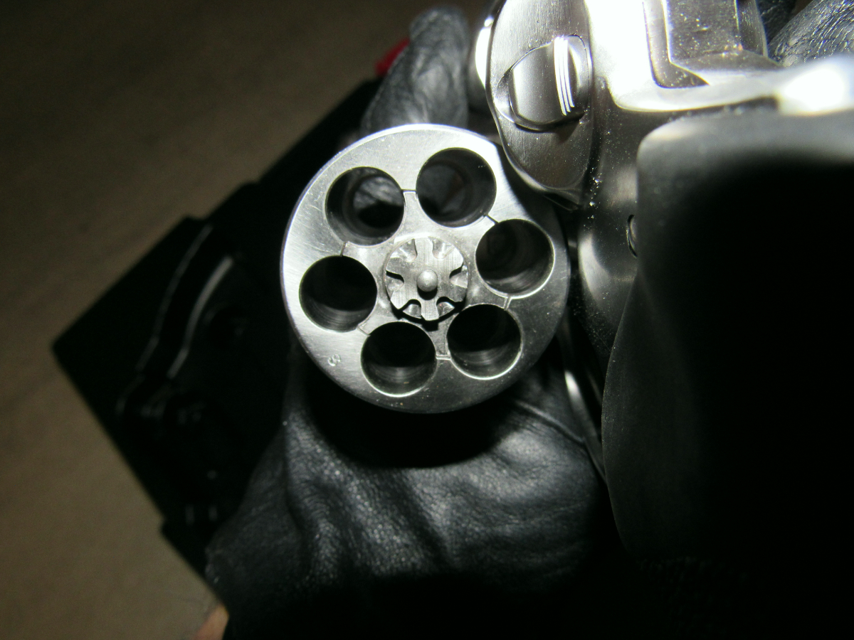 Ruger Model 5502 Super Redhawk with accessories .44 Mag. 17260485 ...