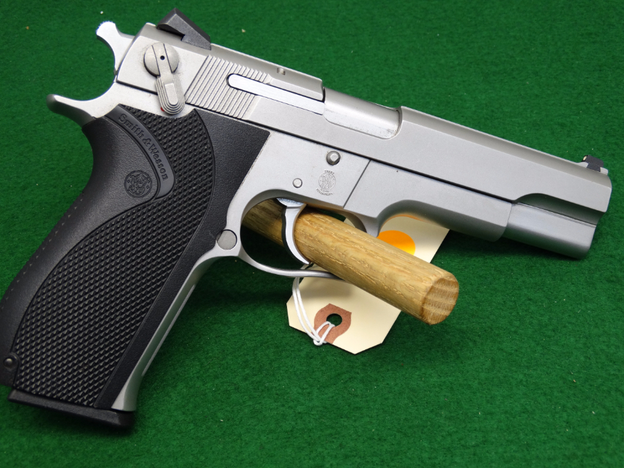Smith & Wesson 4506