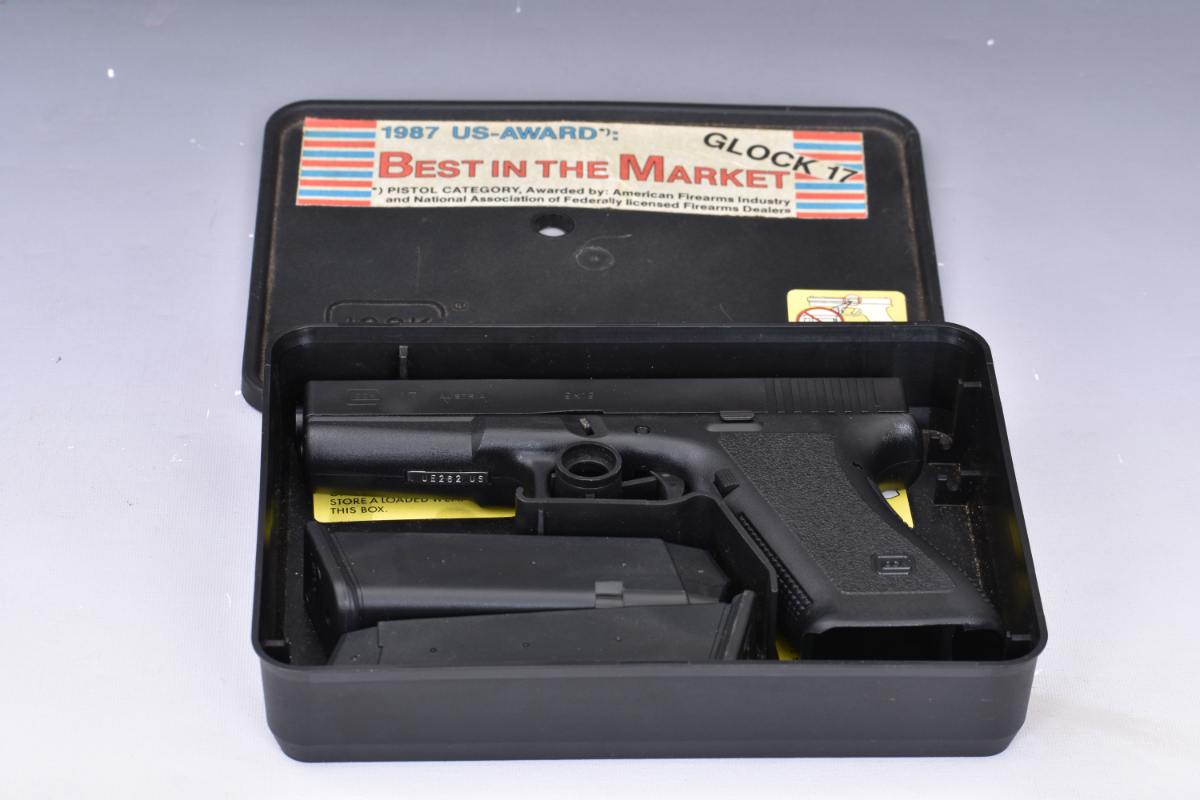 Glock 17 9mm Gen 2 Original Box And 2 Magazines 9mm Luger For Sale at ...