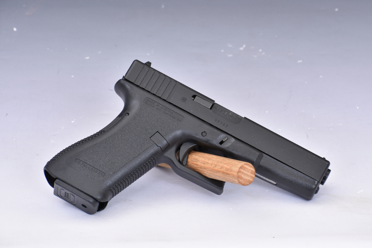 Glock 17 9mm Gen 2 Original Box And 2 Magazines 9mm Luger For Sale at ...