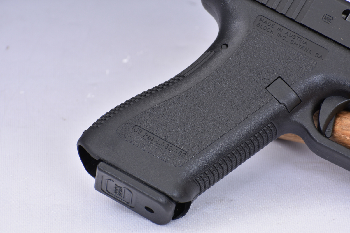 Glock 17 9mm Gen 2 Original Box And 2 Magazines 9mm Luger For Sale at ...