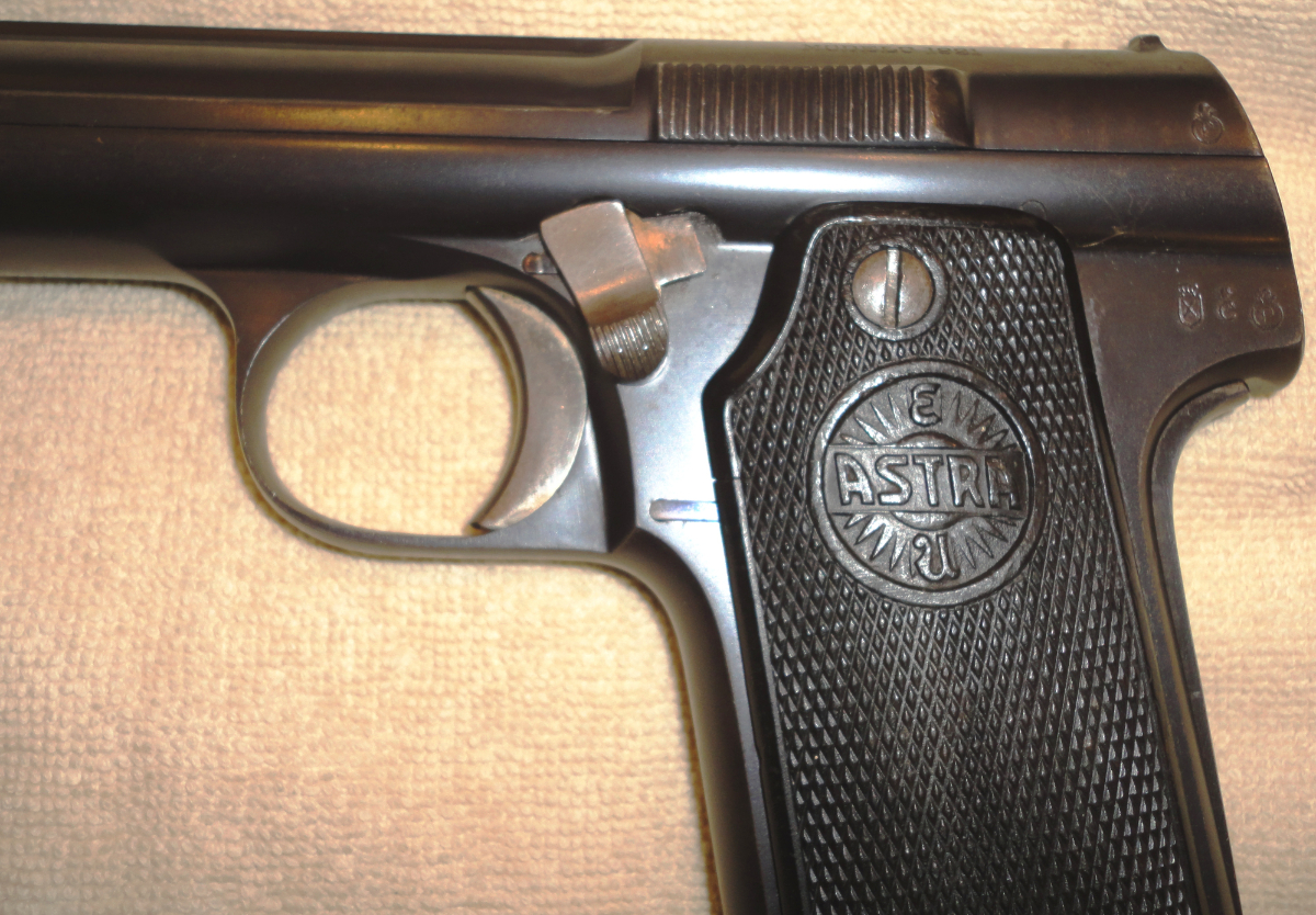 Astra-Unceta Model 400 - also known as Astra Model 21 9mm Largo ...