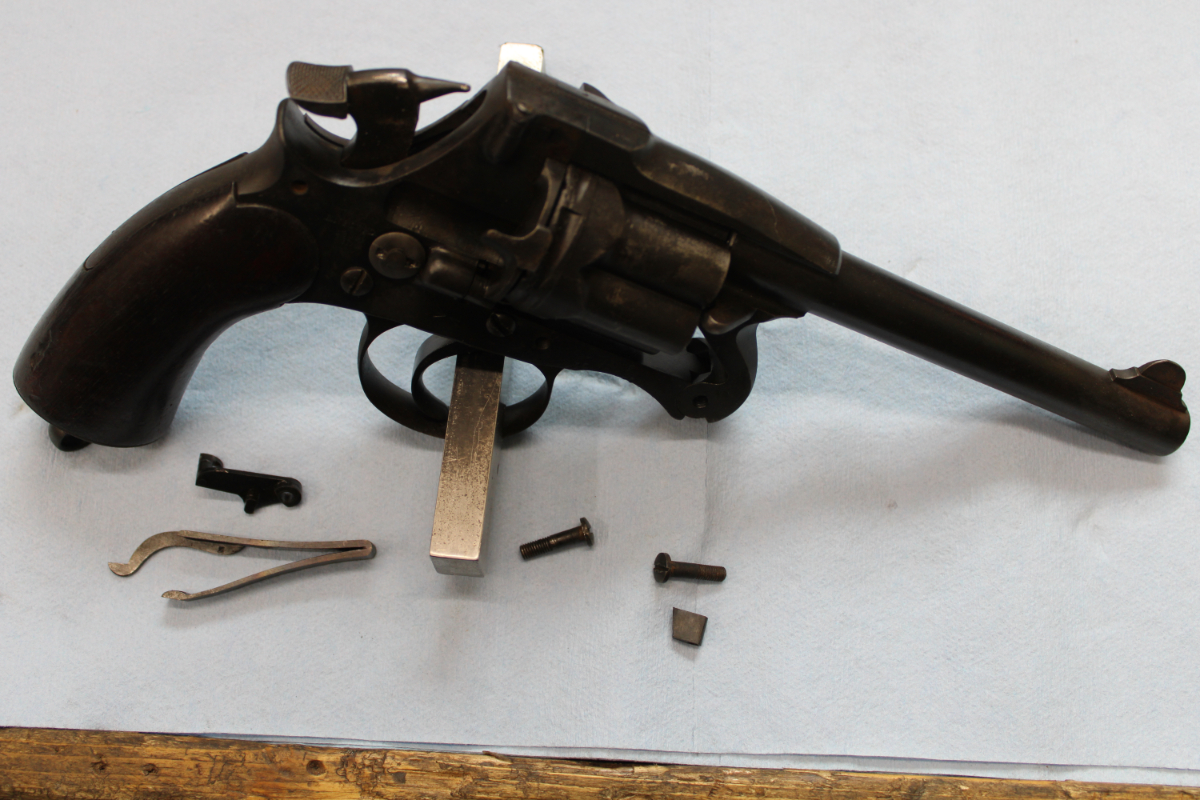 Enfield 1882 Mk1 .455 Revolver Parts Gun. North West Mounted Police ...