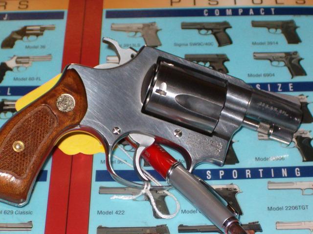 Smith & Wesson S&W MODEL 60-7 SAINLESS 38 SNUB NOSE.