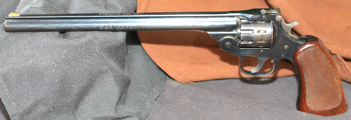 Harrington & Richardson Expert 10 Inch Barrel Factory Walnut Grips 9 ...