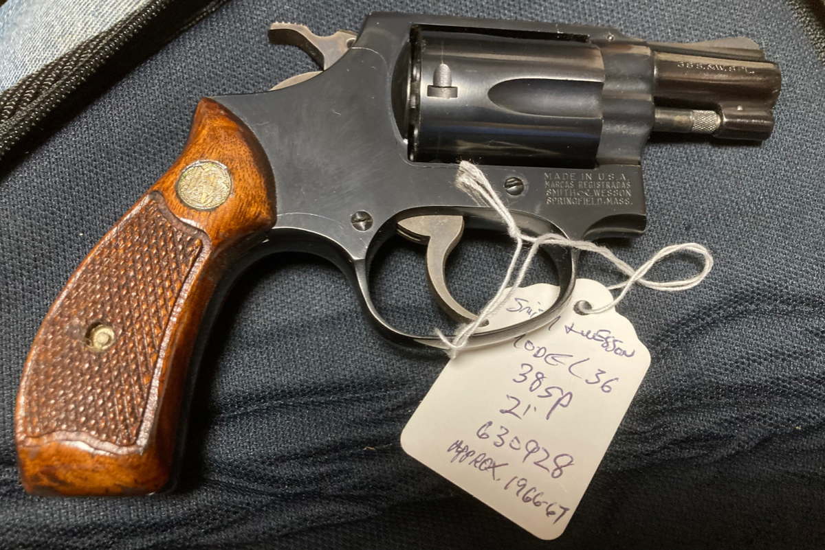 Smith & Wesson Model 36 Snubnose No Dash Nice For Sale at GunAuction ...