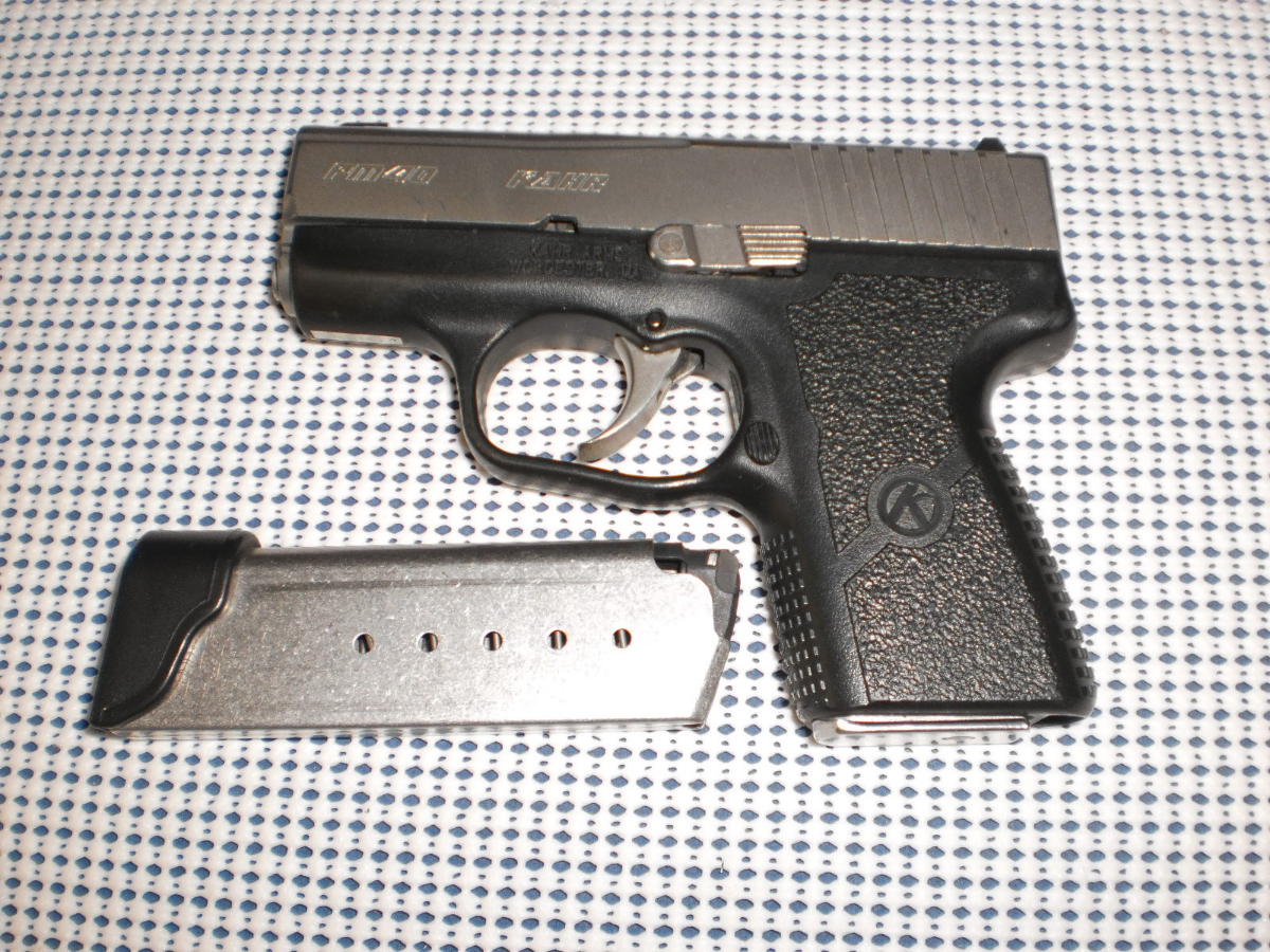 Kahr Arms Kahr PM40 Great Carry or Pocket Pistol AS NEW in BOX ALL ...
