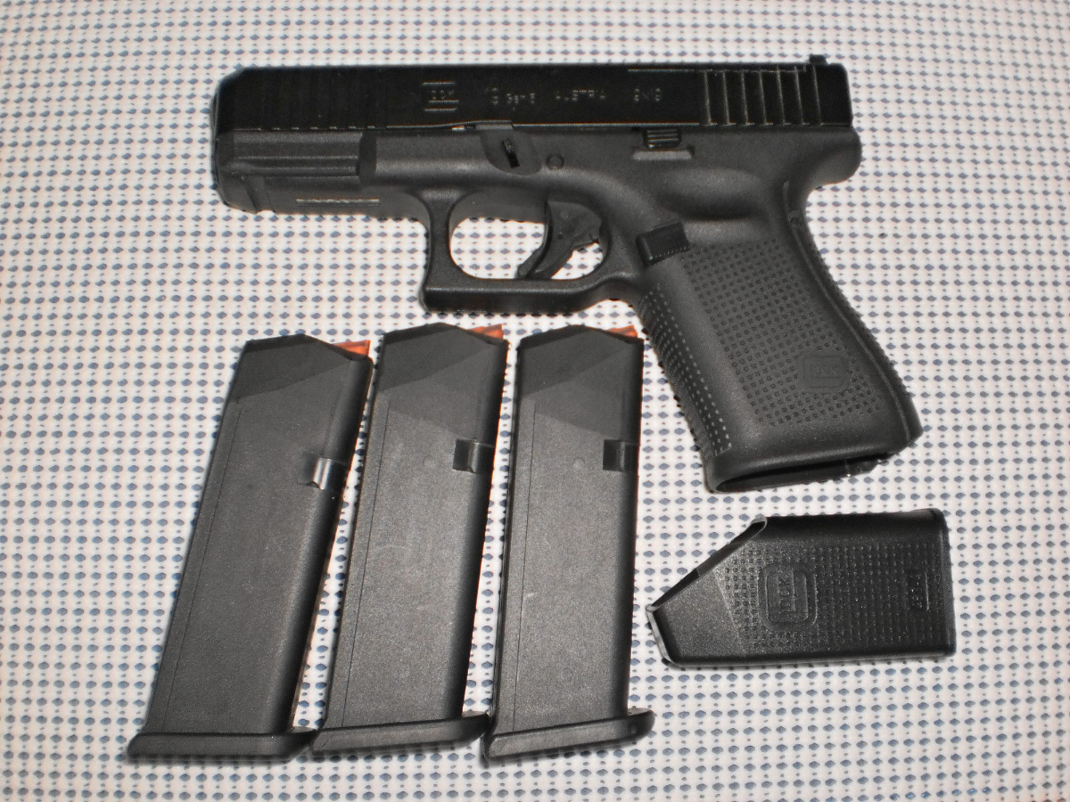 Glock 19 F/S MOS (Modular Optics System) Gen 5 Custom Made in Austria ...