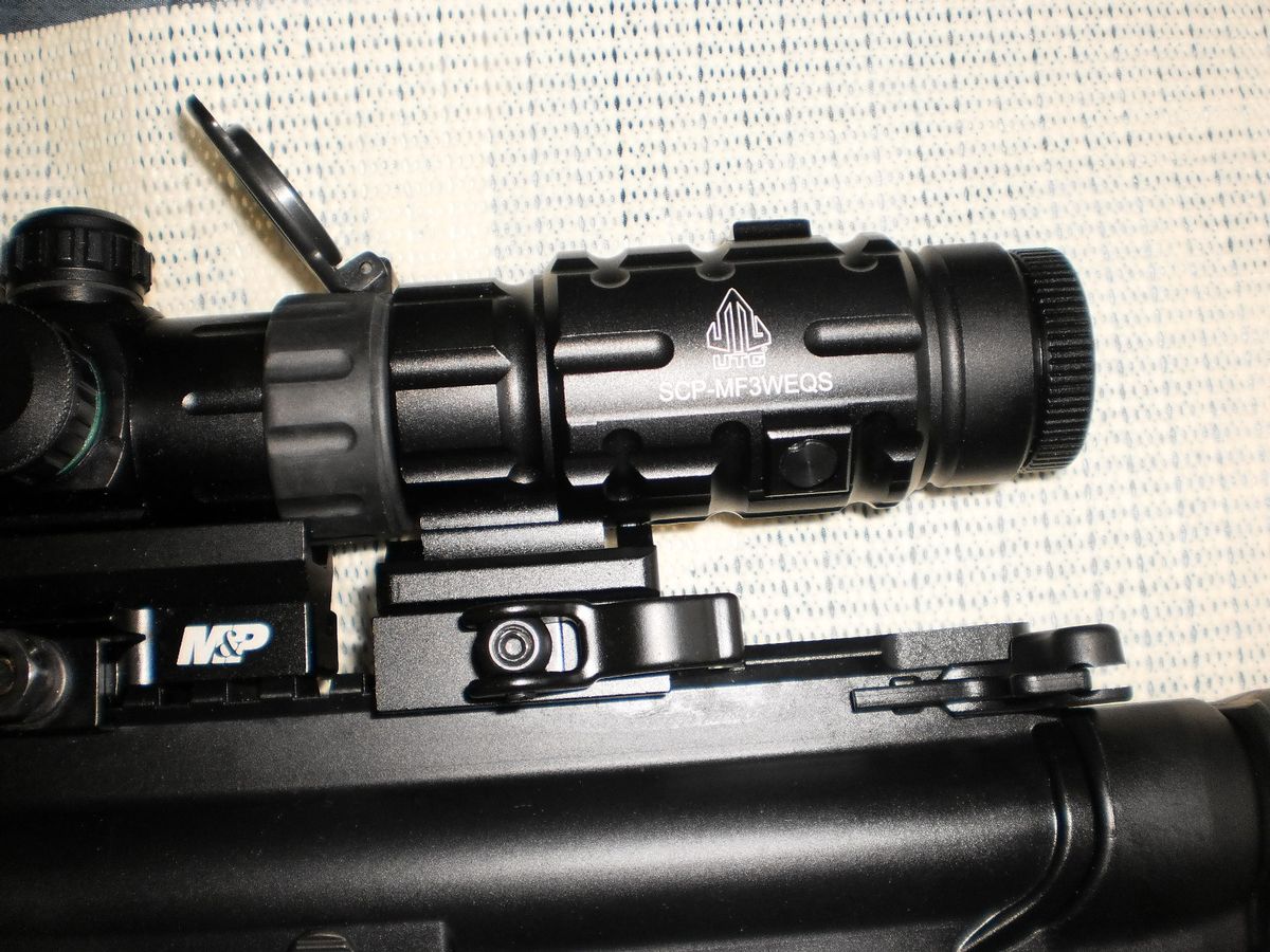 Smith & Wesson S&W M&P AR22 with Red/Green dot and 3X magnifer Lightly ...