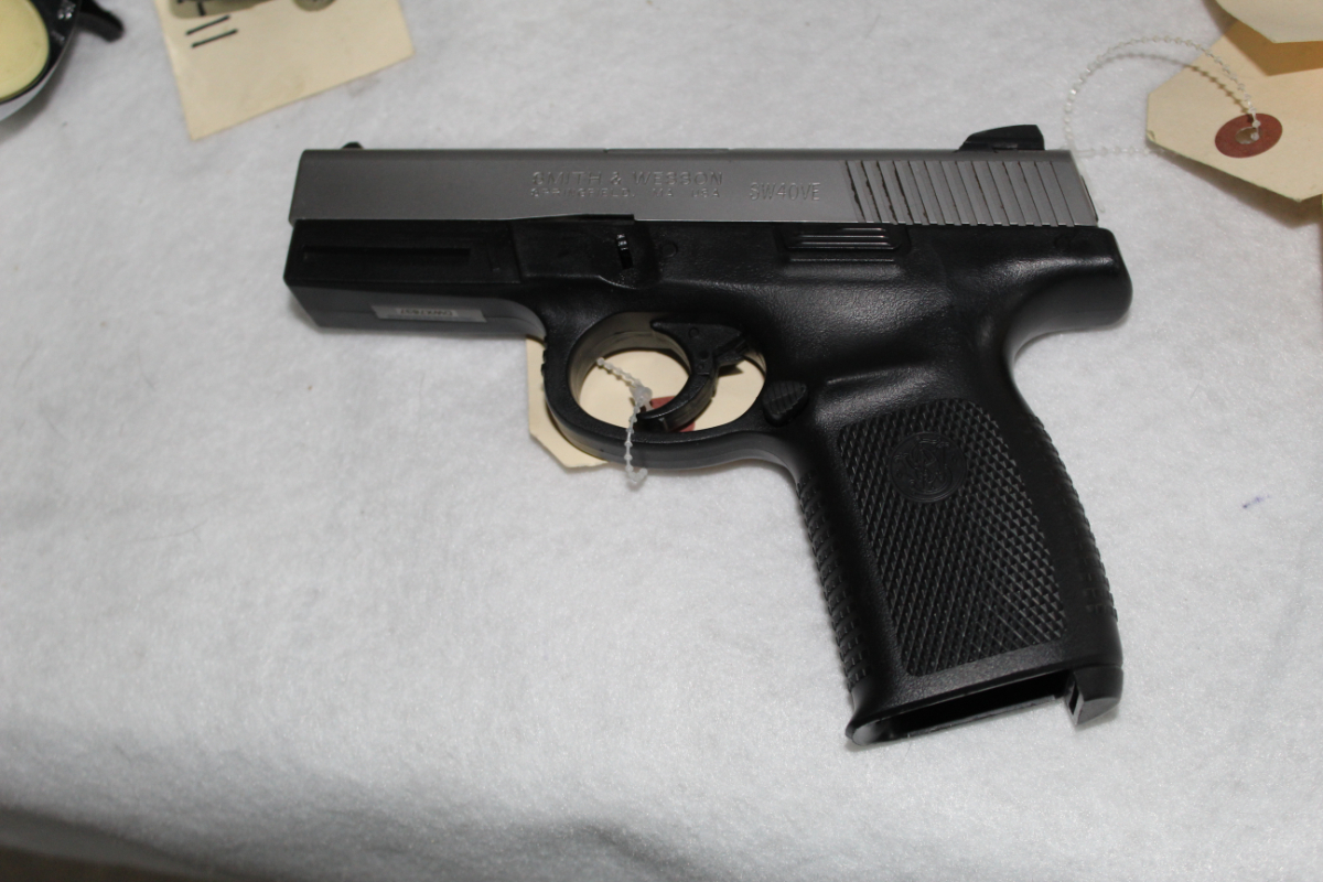 Smith Wesson 40ve With No Clip And No Reserve .40 S&W For Sale at ...
