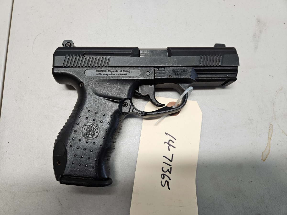 Smith & Wesson Sw99-Police Seizure-As Is-W/Mag .40 S&W For Sale at ...