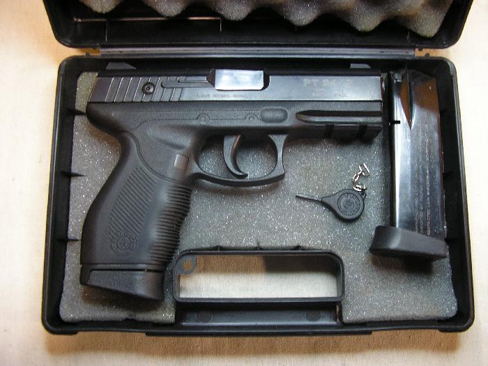 Taurus International Mfg. Co. Taurus Pt 24/7 .40cal Semi-Auto Pistol (2 ...