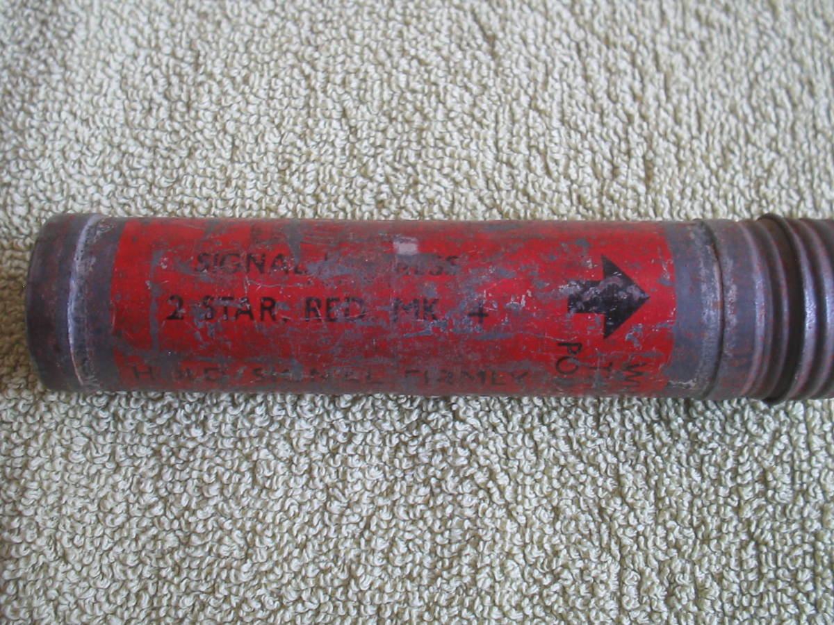 WW2 MILITARY HAND FIRED 2 STAR RED FLARE SIGNAL..gun - Picture 3