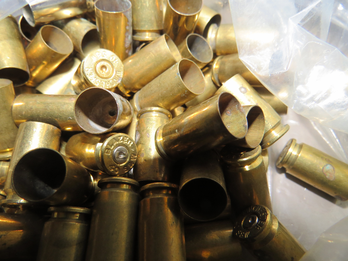 .40 caliber casings mixed brand 86-count .40 S&W 17172124 - GunAuction.com