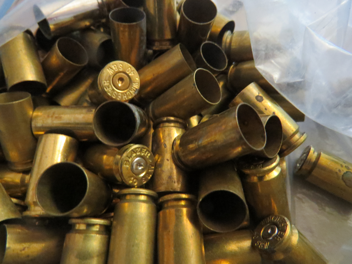 .40 caliber casings mixed brand 86-count .40 S&W 17172124 - GunAuction.com