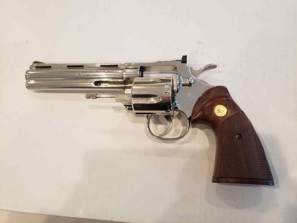 Colt 1981 Python Nickel W/ For Sale at GunAuction.com - 17243785