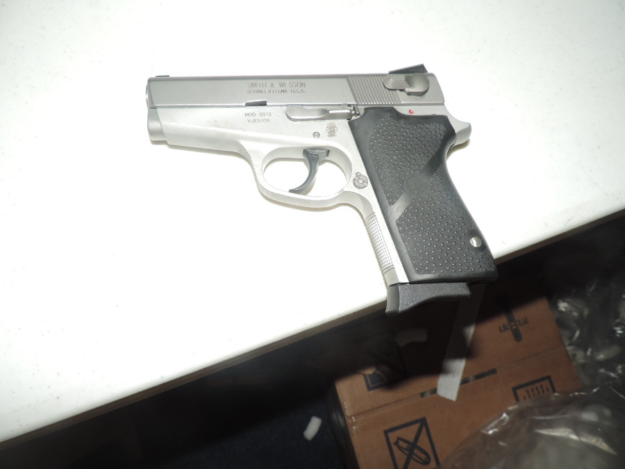 Smith Wesson 3913 Lady Smith 9mm With No Reserve 9mm Luger For Sale at ...