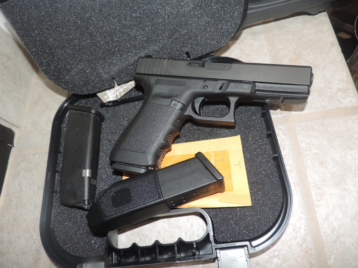 Glock 21 Sf In 45 Acp Gen 4 Gun 3 High Cap Mags And Night Sights No ...