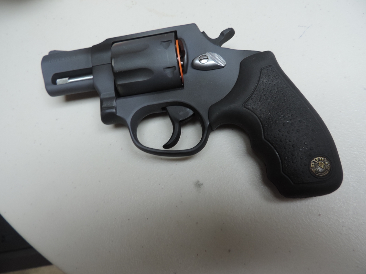 TAURUS 617 IN 357 SNUBBY 7 SHOT PISTOL WITH NO RESERVE